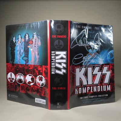 KISS Kompendium (SIGNED by 3 Members)